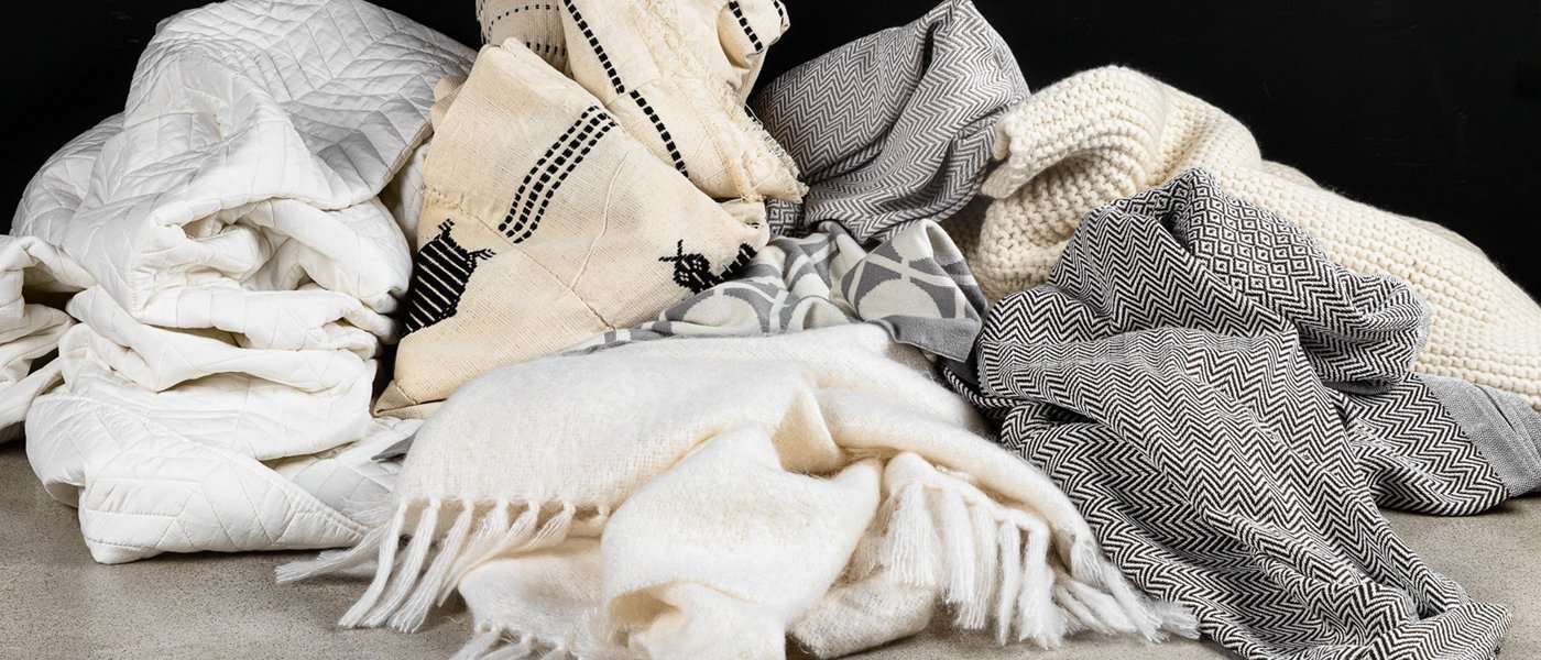 Throws - Shop Throws Online | SOFACOMPANY